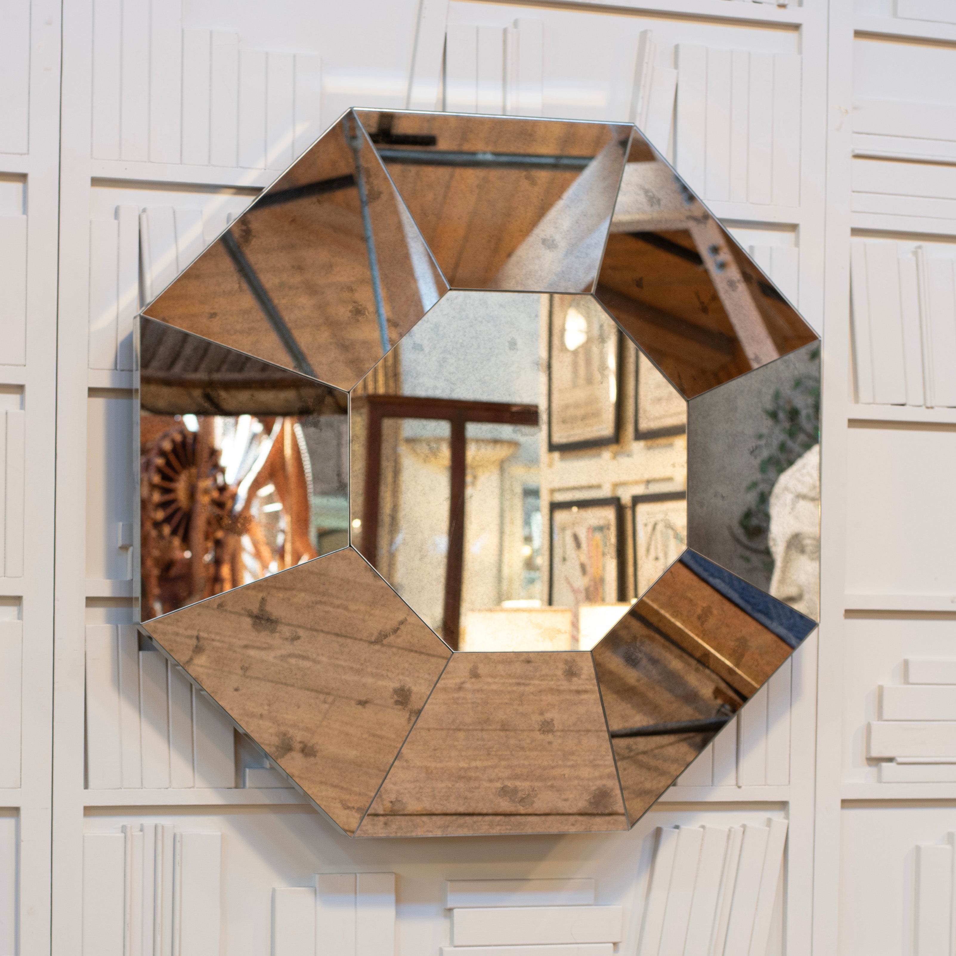 Baguette Octagon Mirror – RT Facts