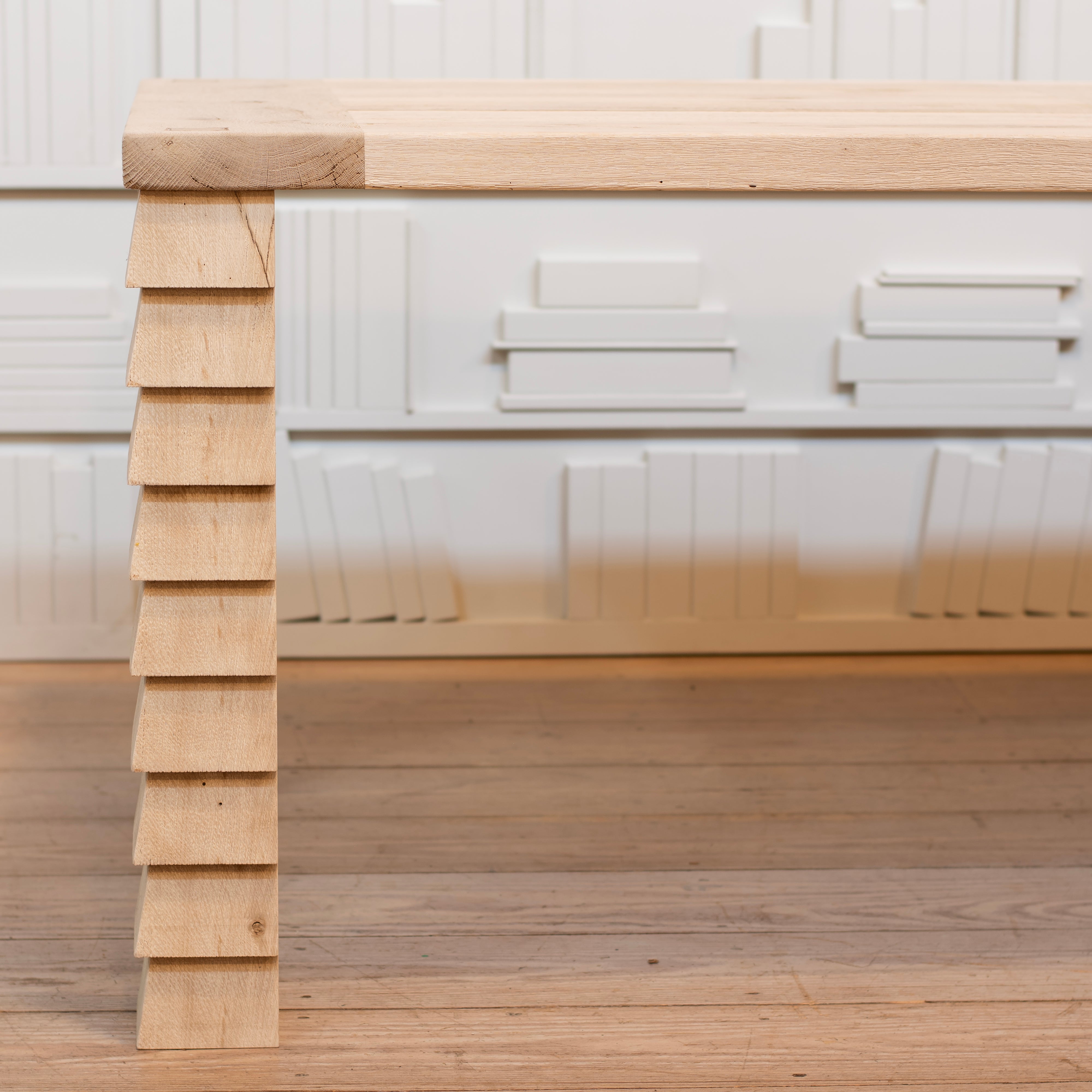 Chopped Leg Dining Table – RT Facts