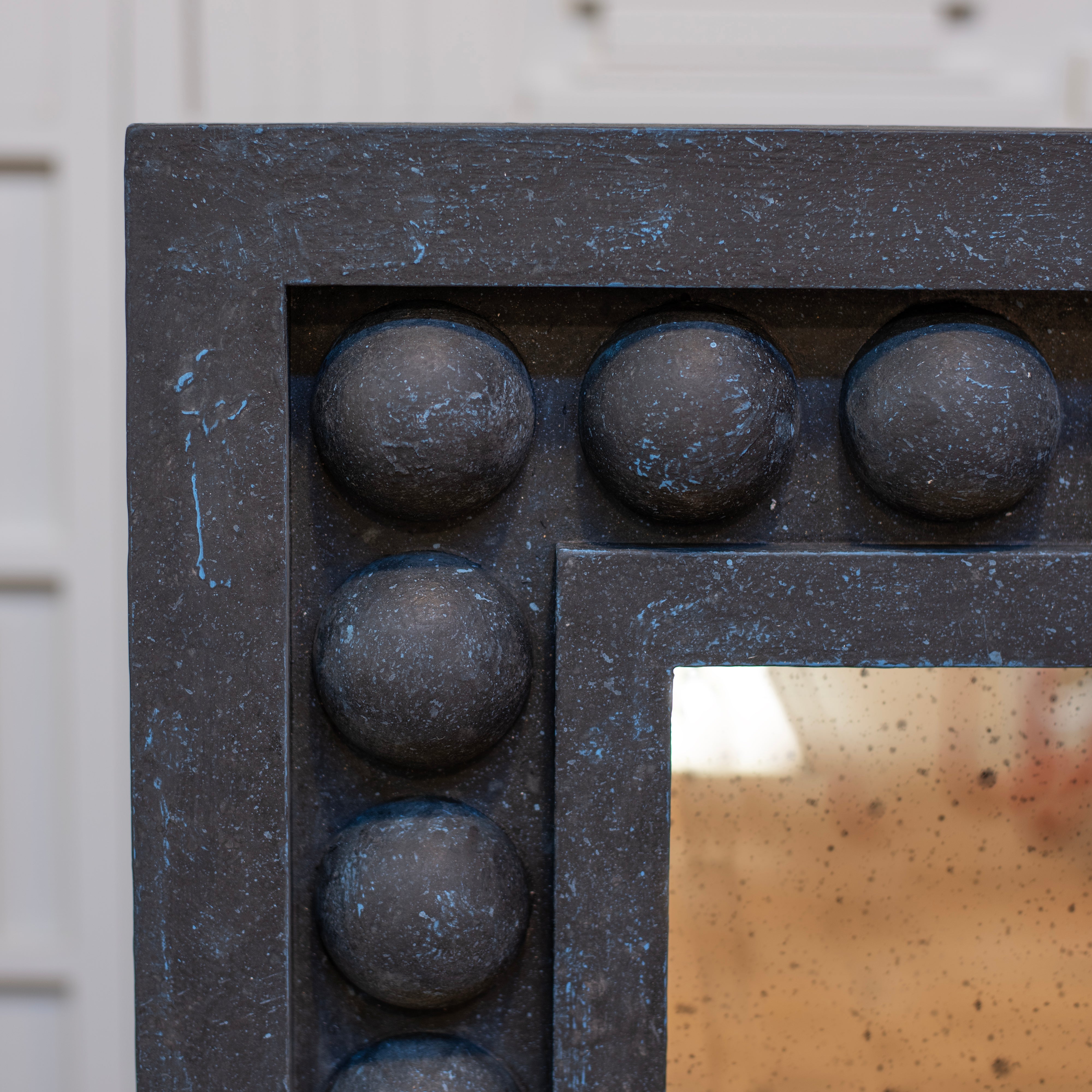 Commodore Mirror – RT Facts