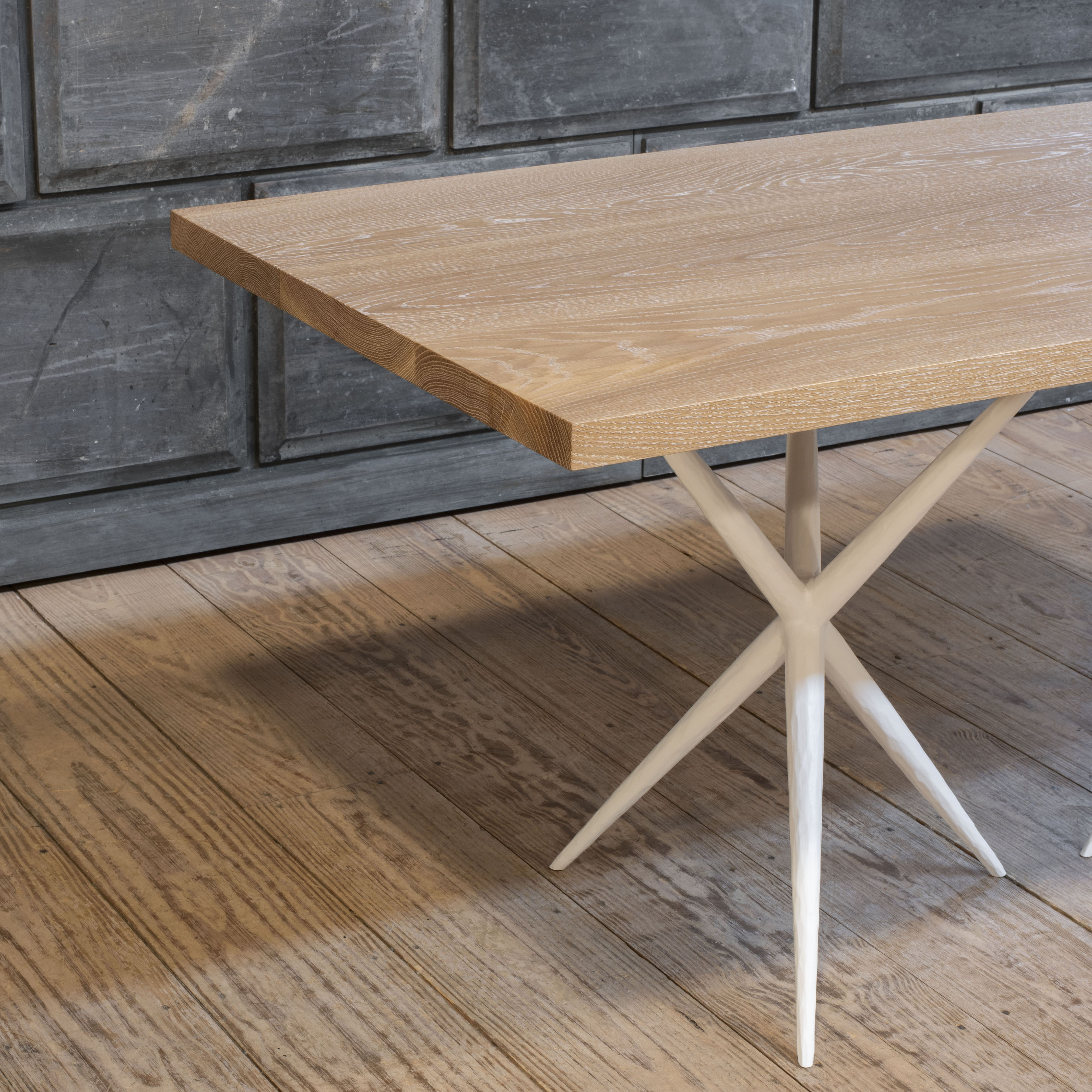 Italian Job Tri Table with Double Pedestal Bases – RT Facts