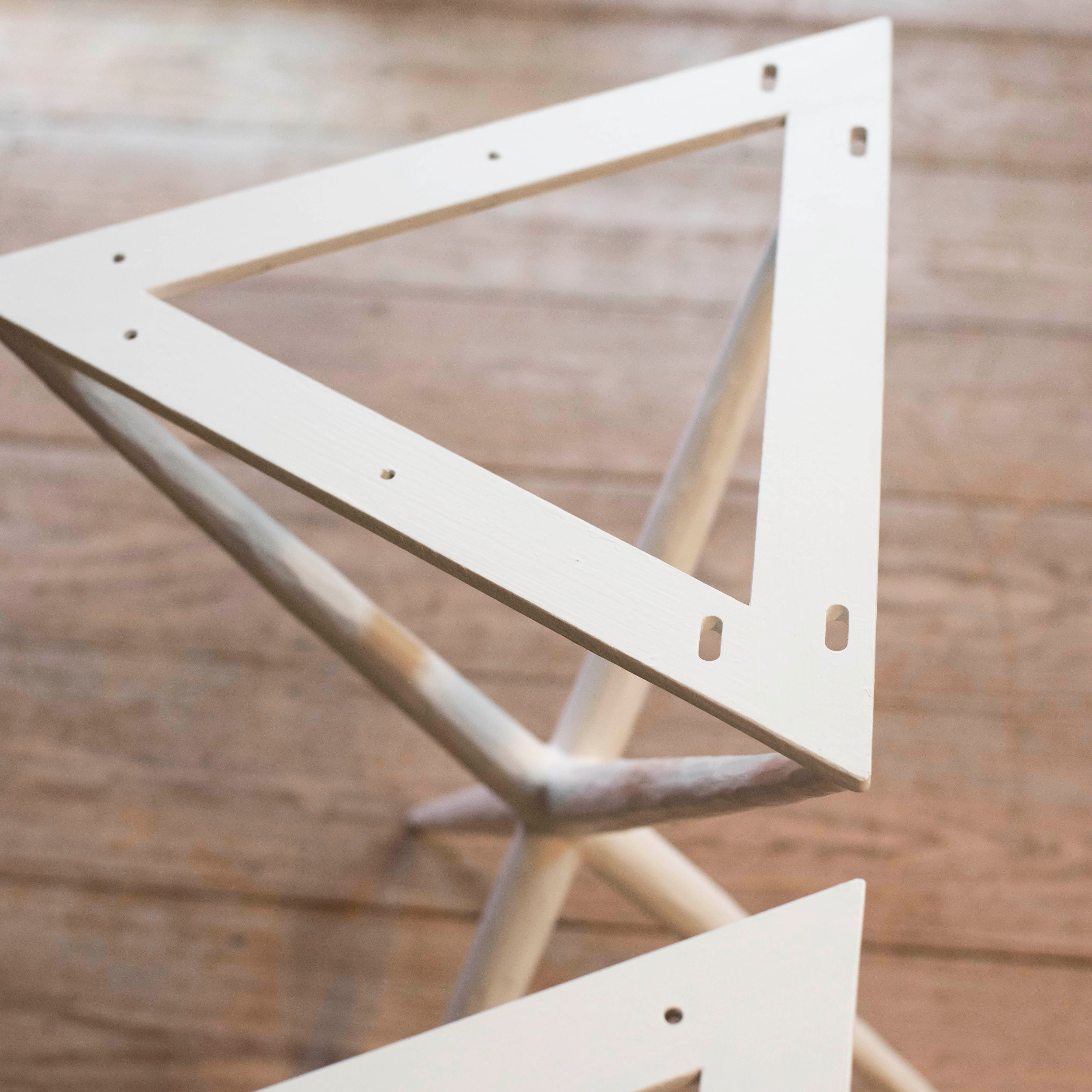 Italian Job Tri Table with Double Pedestal Bases – RT Facts