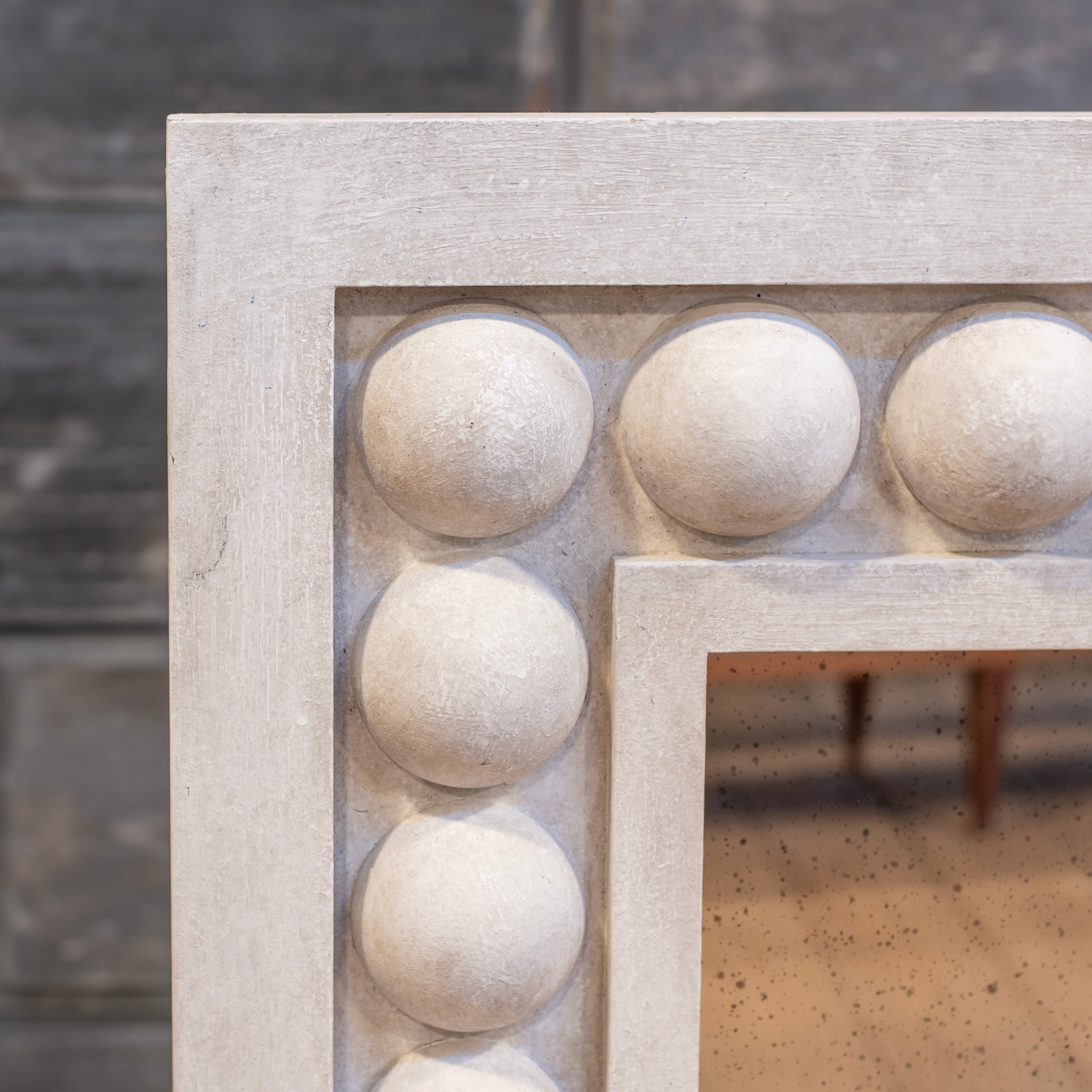 Commodore Mirror – RT Facts