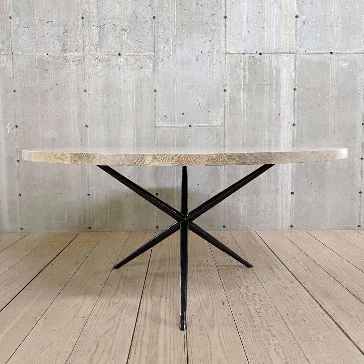 Italian Job Single Tri Table – RT Facts
