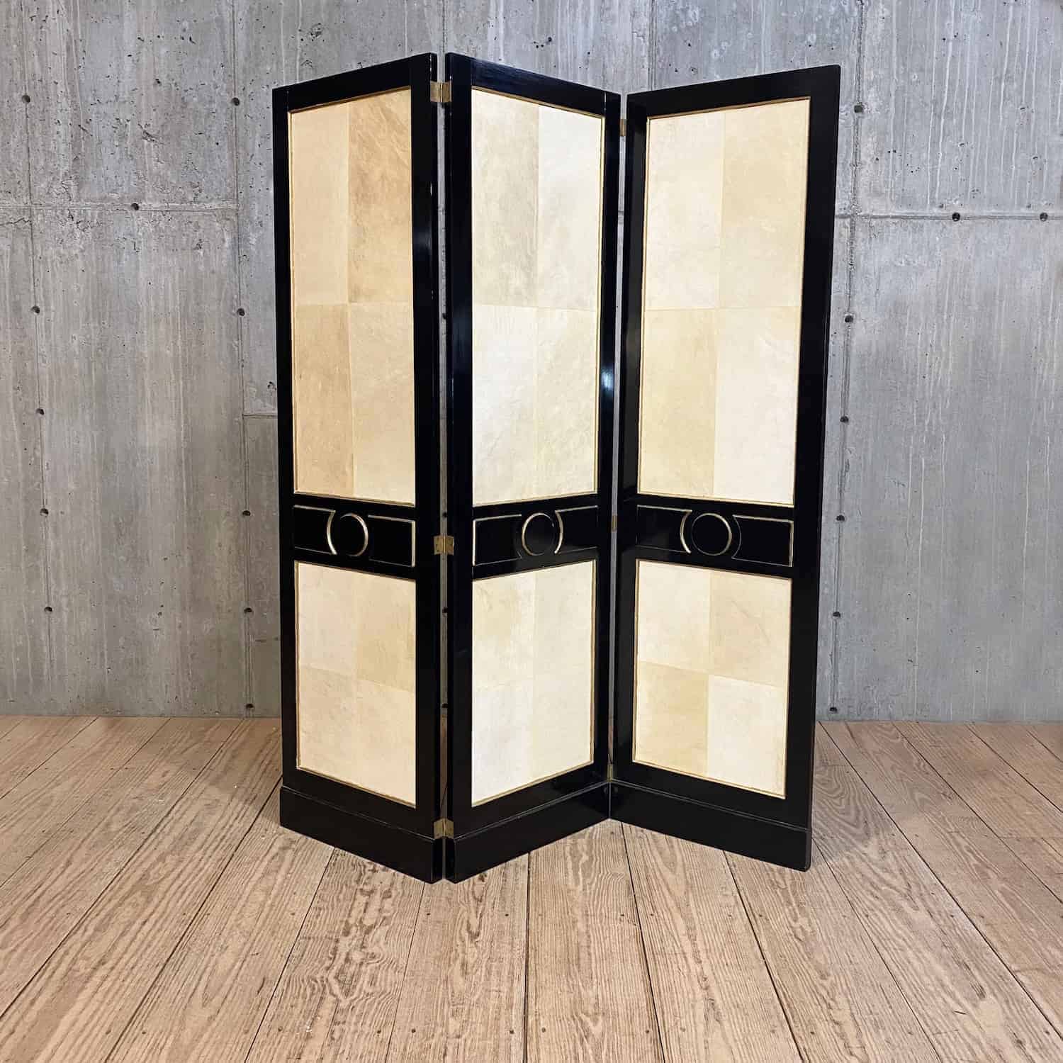 Two-Sided Ebonized Screen with Parchment Panels – RT Facts