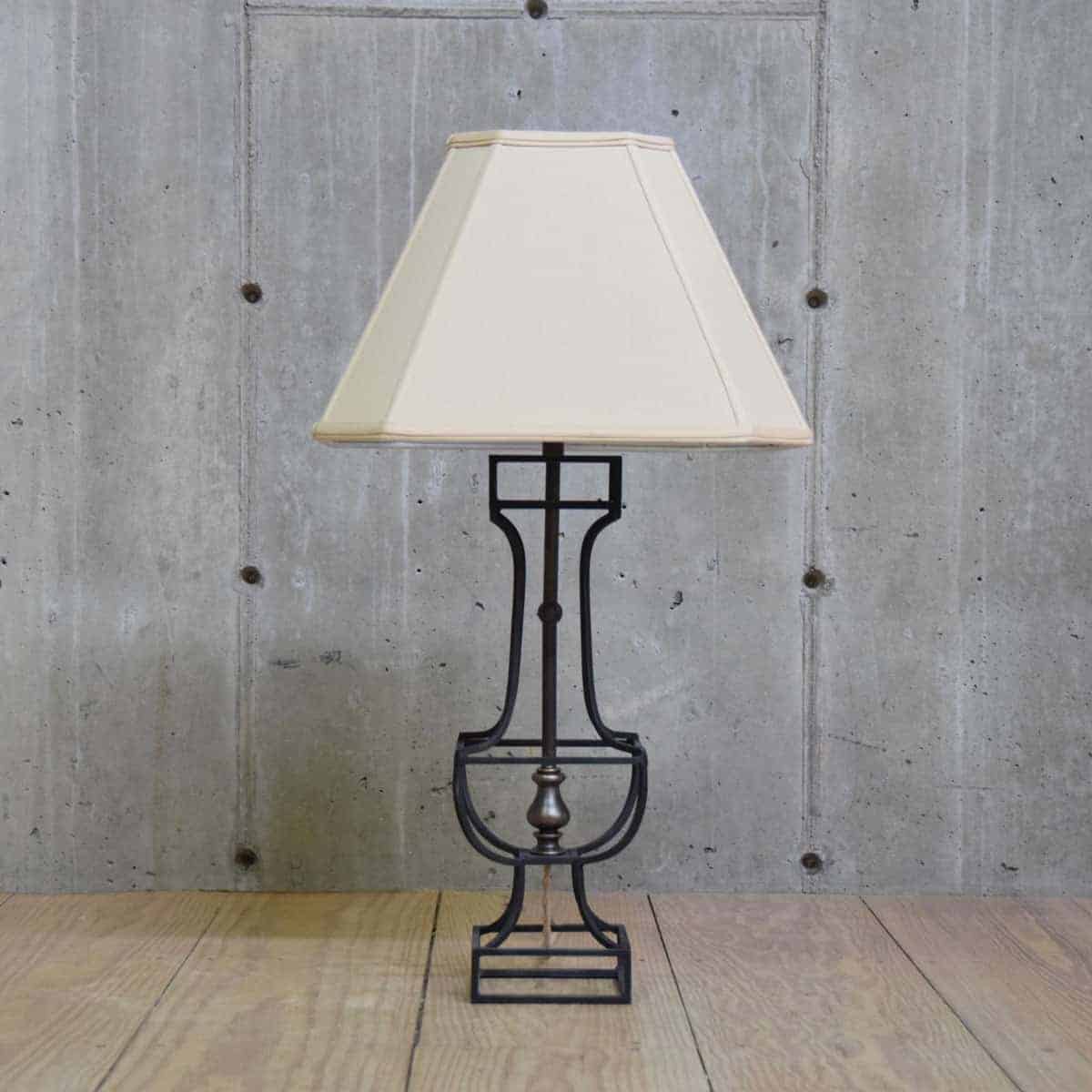 In Stock Baluster Table Lamp – RT Facts