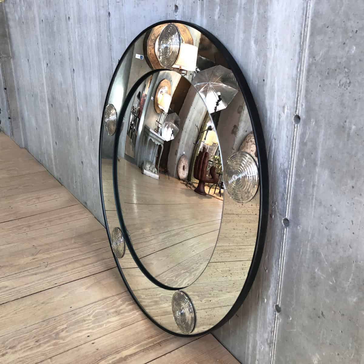 Bullseye Round Mirror – RT Facts